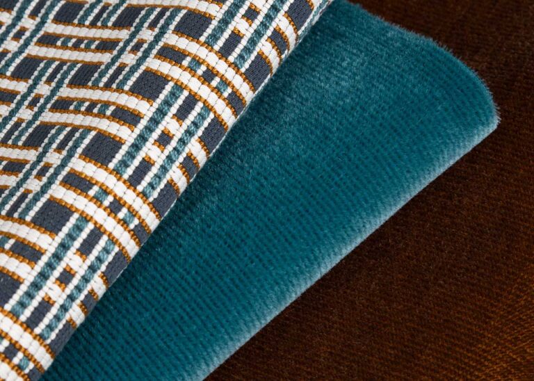 Opuzen - Thomas Lavin